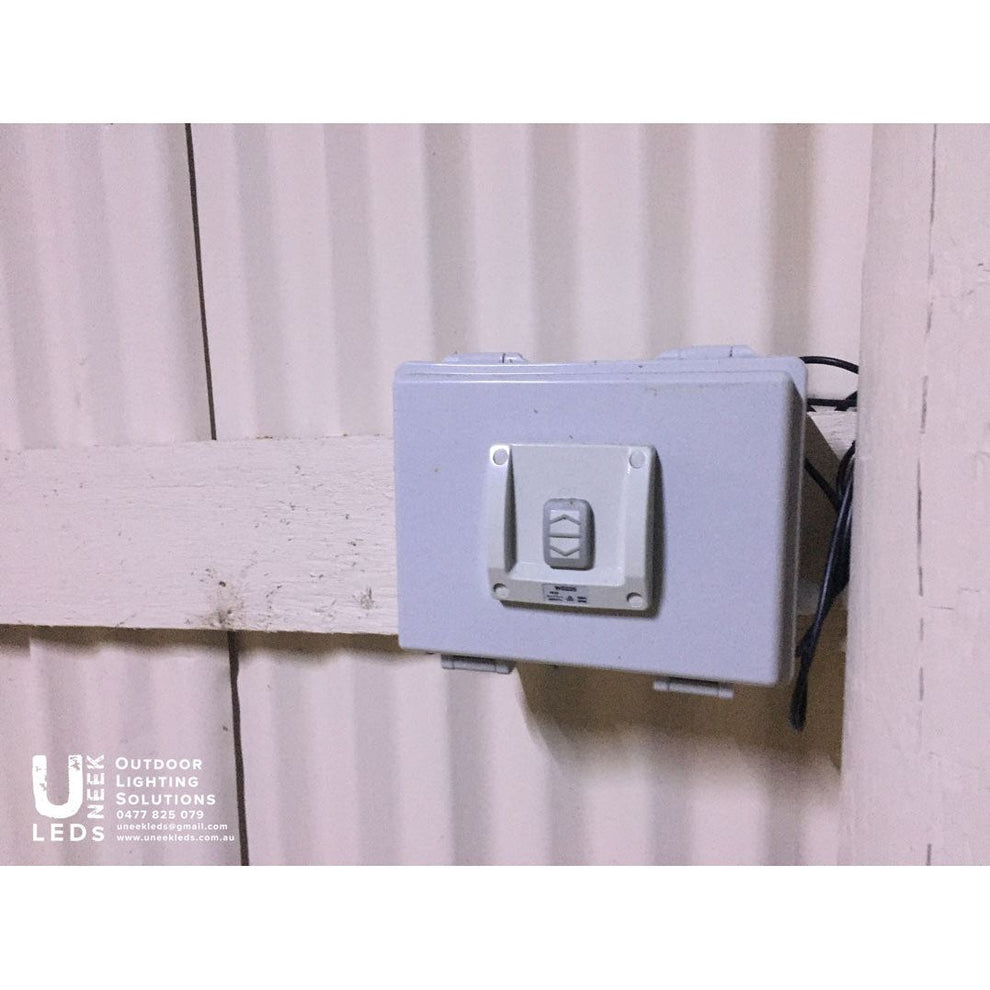 Solar LED Lighting Kit for 40Ft Shipping Container – Uneek LEDs
